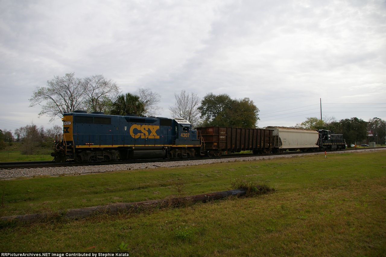 CSX 4307 LOCAL DELIVERY PRLX 1431